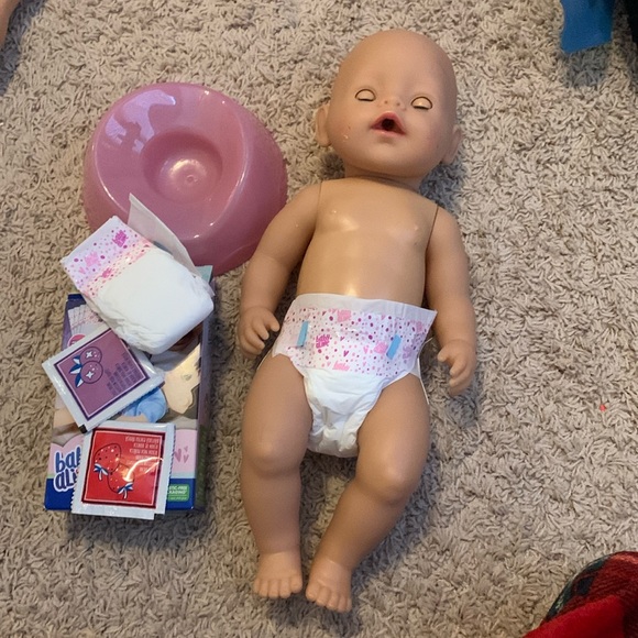 Toys | This Doll Poos And Pees In Her Potty With A Button On Her Belly ...